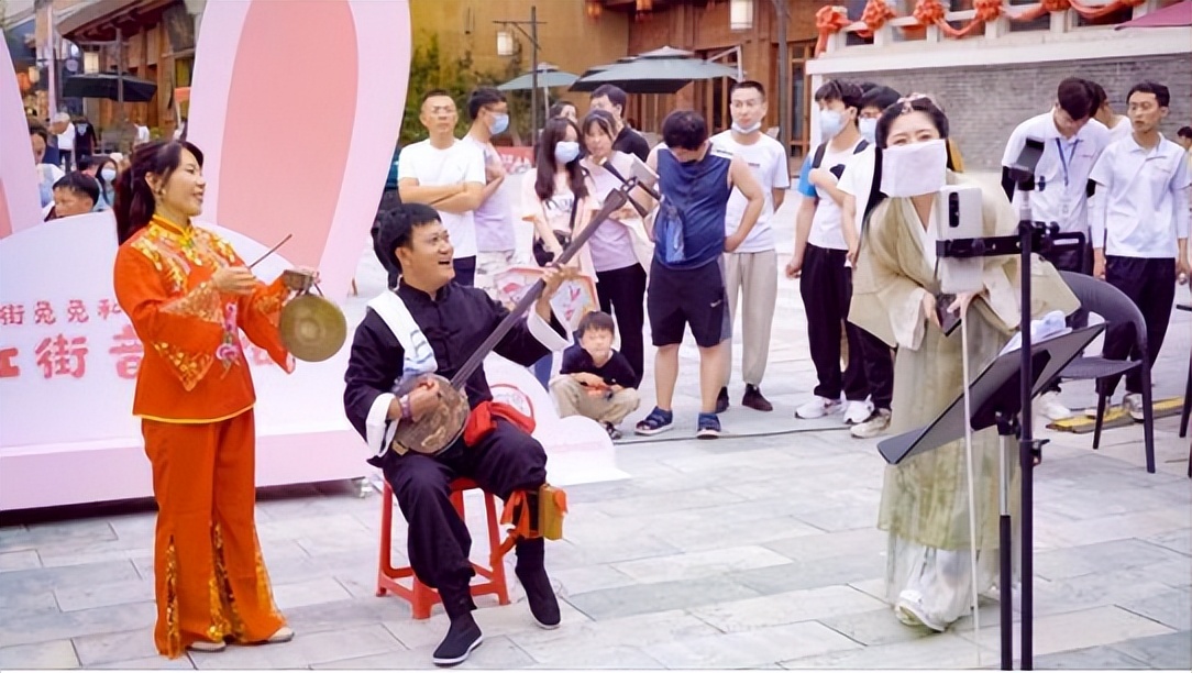 Yan'an Red Street interprets the northern Shaanxi style of Yan'an ...