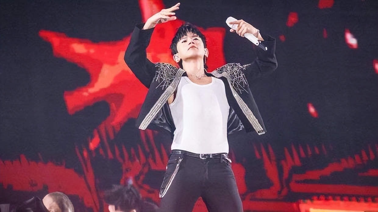 Xie Na, Zhao Liying and other friends watched Zhang Jie's concert and ...