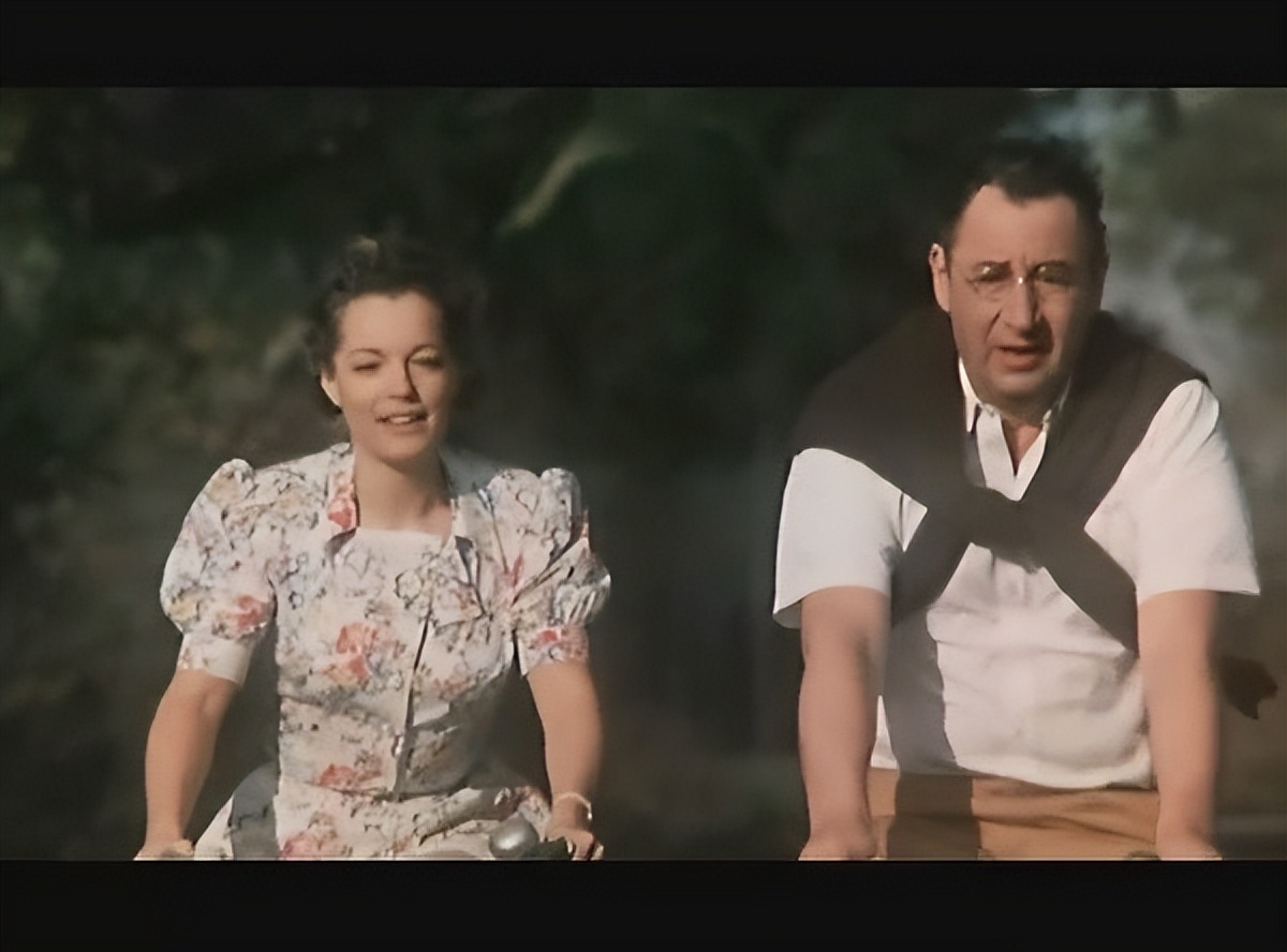 With unique plot development and unique style, this "Old Gun" has ...