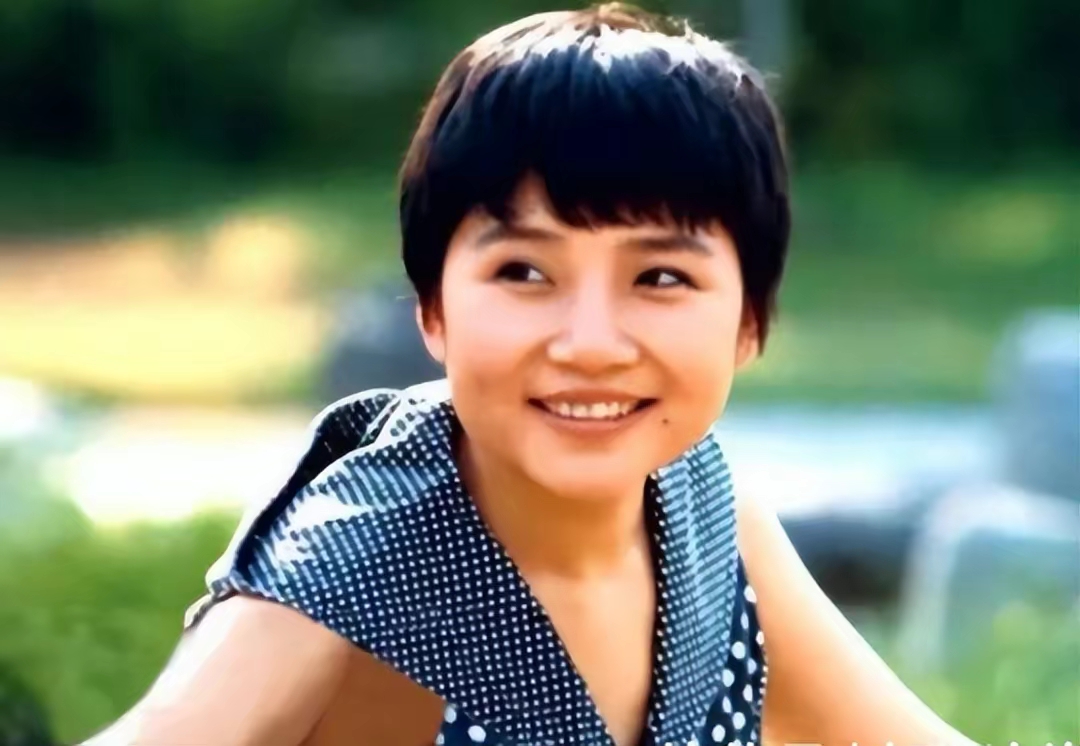 Famous singer Li Na: Unmarried and infertile, a monk, a lonely old ...