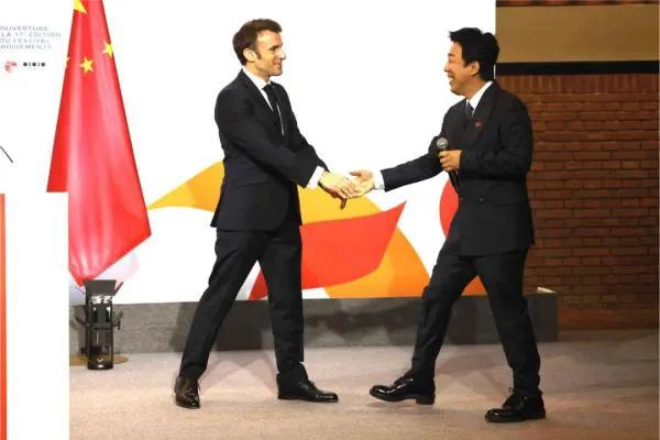 Macron visits China with Gong Li as his companion, and Huang Bojing's ...