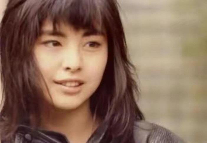 Buck teeth, dentures, large die teeth, these 12 actresses are beautiful ...
