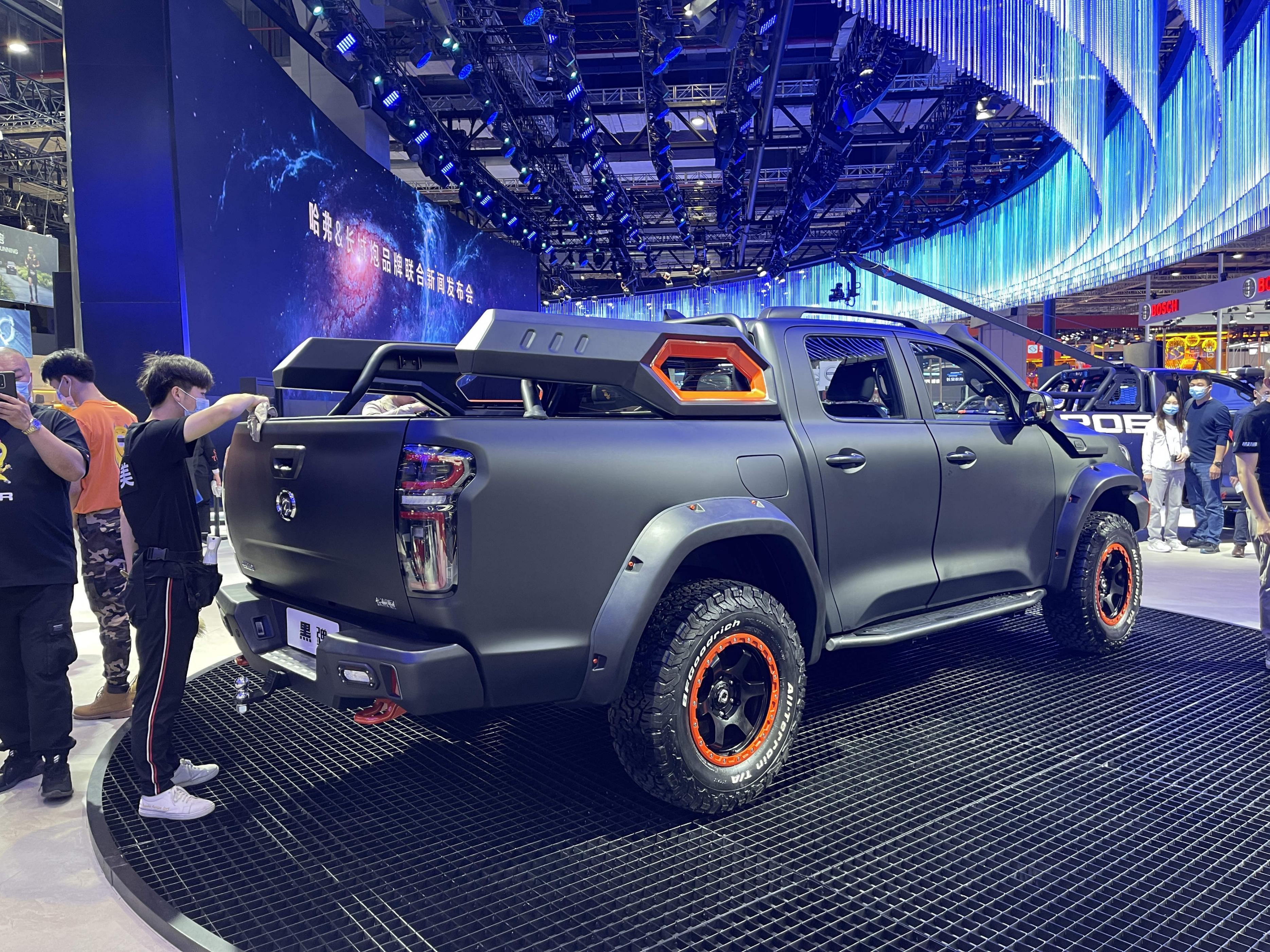 I am the Great Wall Shanhai Cannon 6x6, there is no way to stop, and I ...