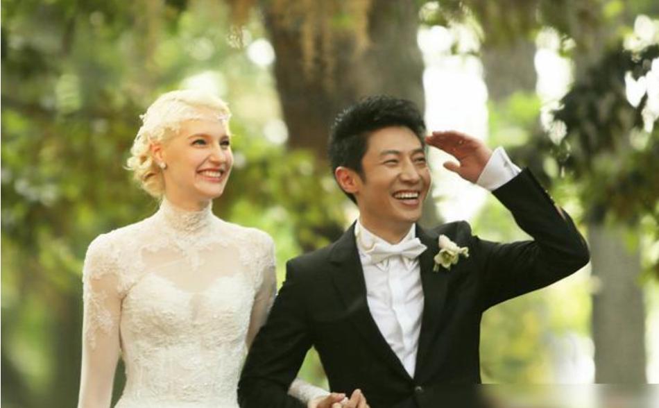 I ran into Sa Beining's family of four climbing a mountain by chance ...