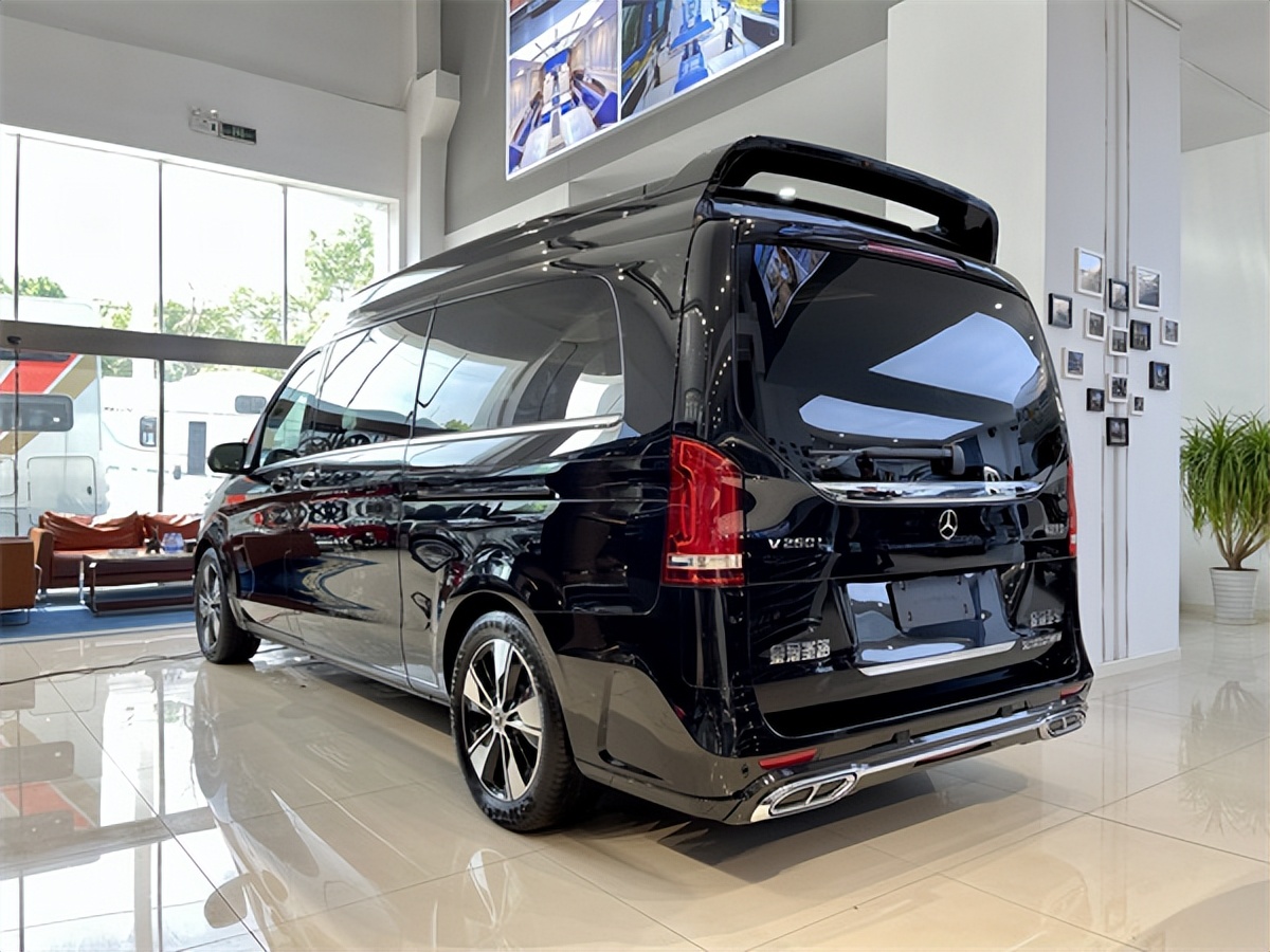 Mercedes-Benz commercial vehicle modified V260L high-roof, Bach G major ...