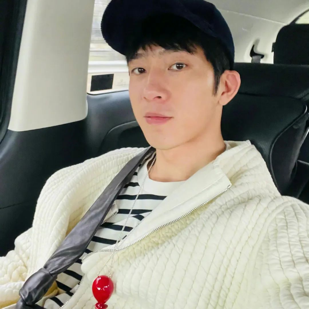 Little Gossip, Yang Zi, Sun Li, Ren Jialun - iNEWS