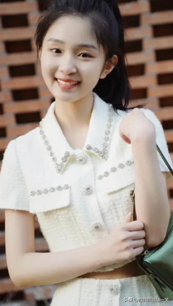 The murderous girl with fierce tits (Xu Jingya) - iNEWS