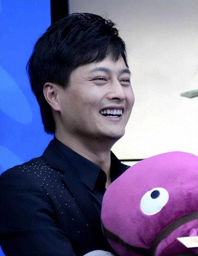 Grassroots singer Yun Fei: I abandoned my wife and daughter many years ...