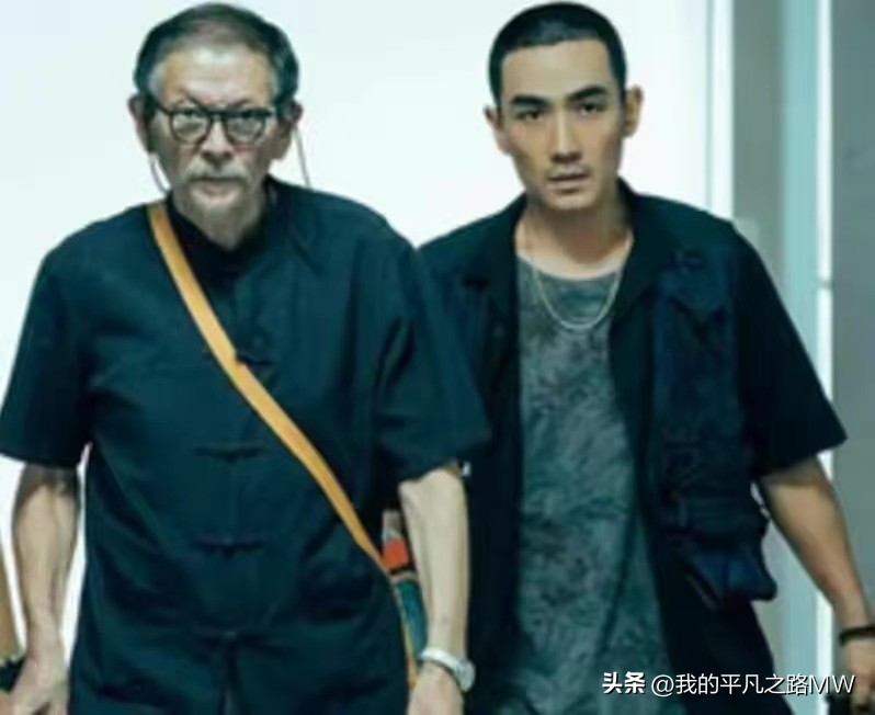 Luo Jingmin, the famous performance artist of "The famous opera star is ...