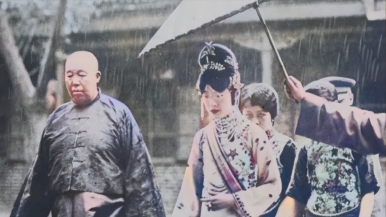 Puyi's queen gave birth to a child, what happened to the child in the ...