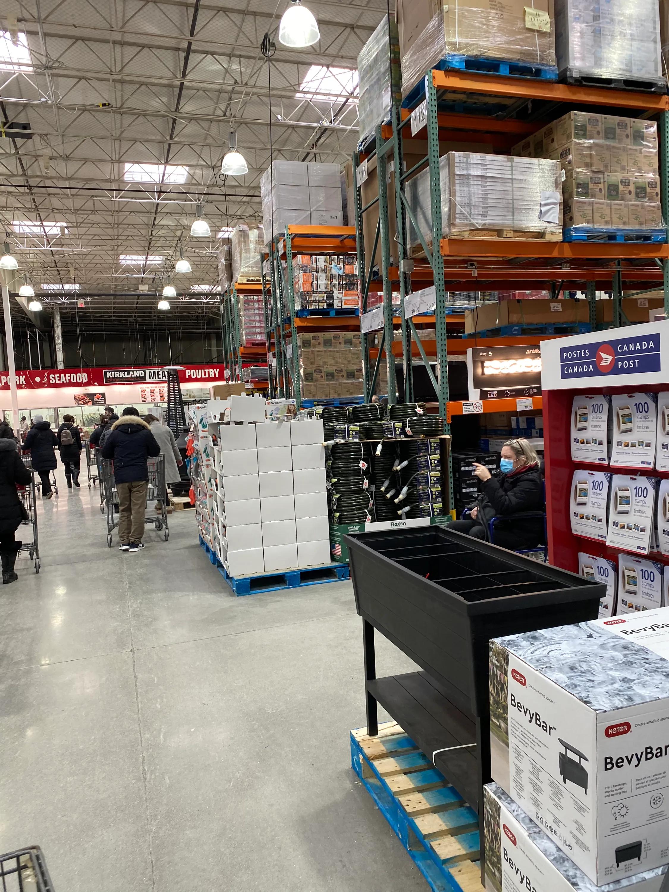 Large supermarket chain in Little London, North America - iNEWS