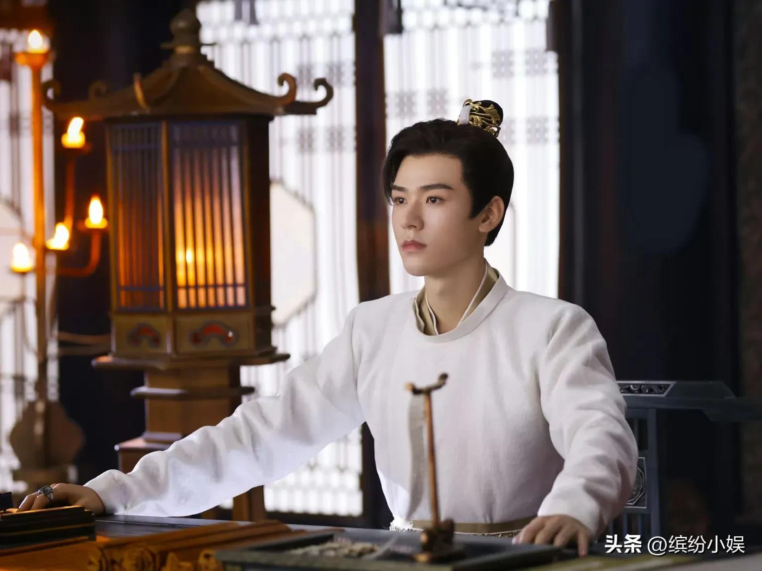 "The Legend of Anle": Emperor Ziyuan Chases Han Ye Backwards and Has ...