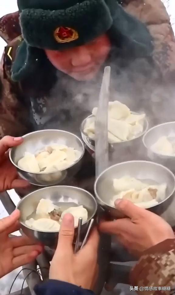 Tears!Border guards cook dumplings with snow water for their comrades ...