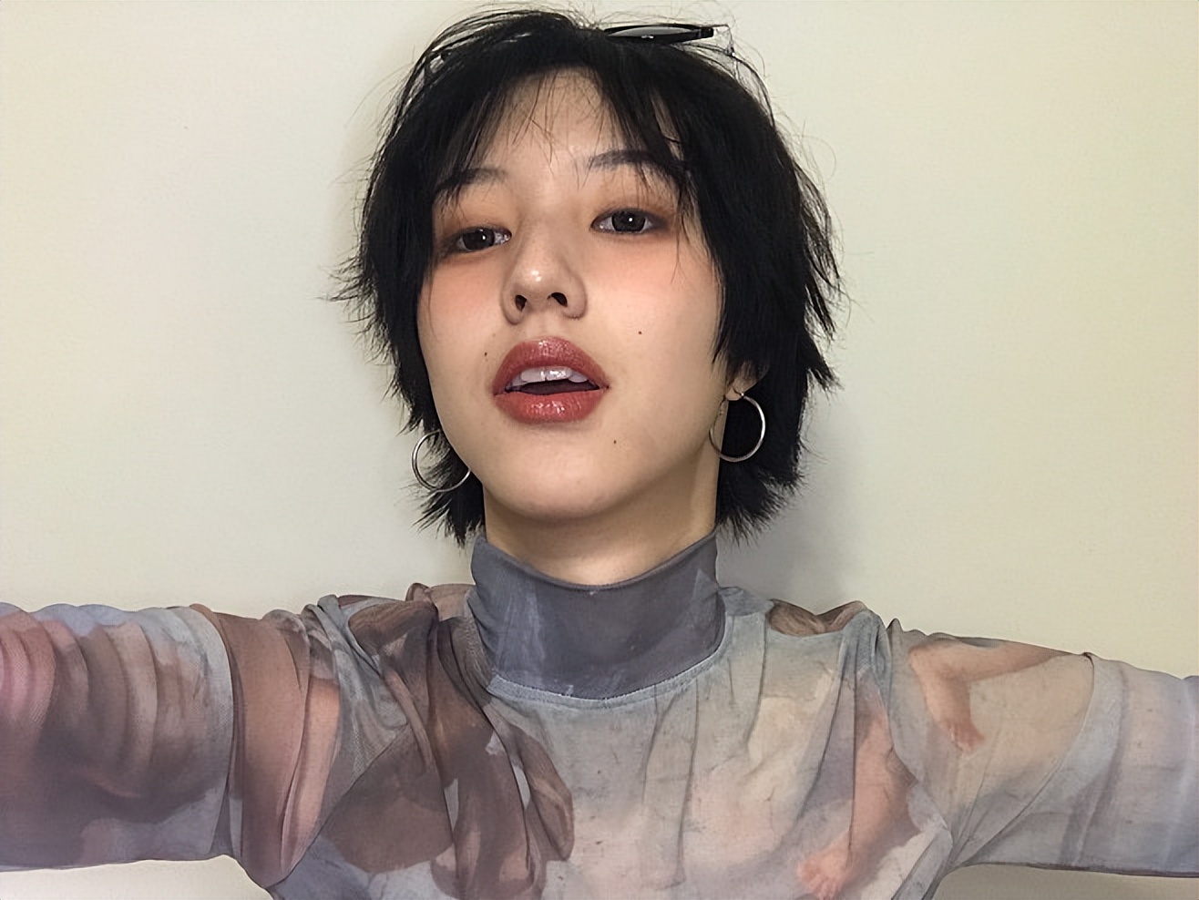 Hua Chenyu and Wang Yueyi rushed to the hot search, the woman's kimono style was exposed, and ...