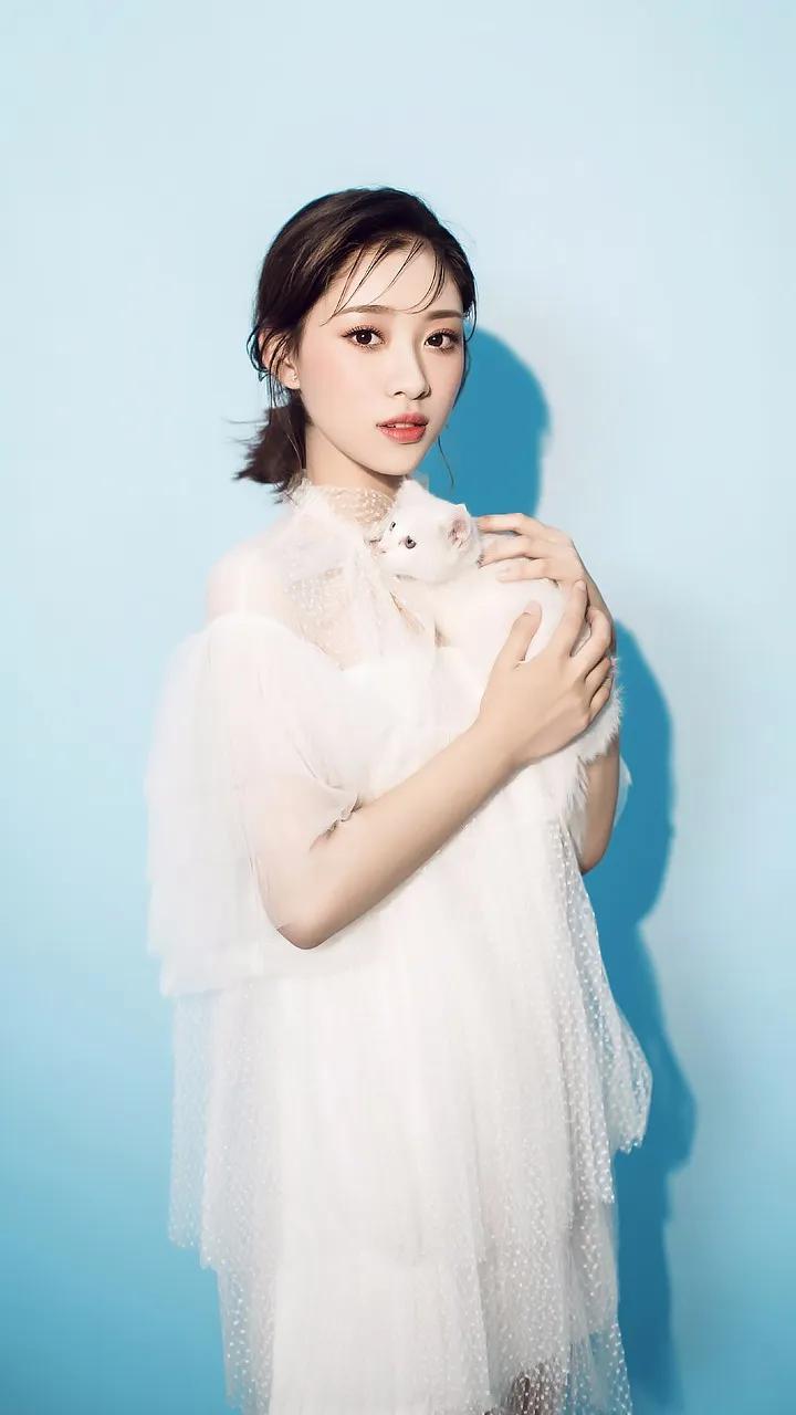 Share pictures - beautiful beauty Ye Xuanqing - iNEWS