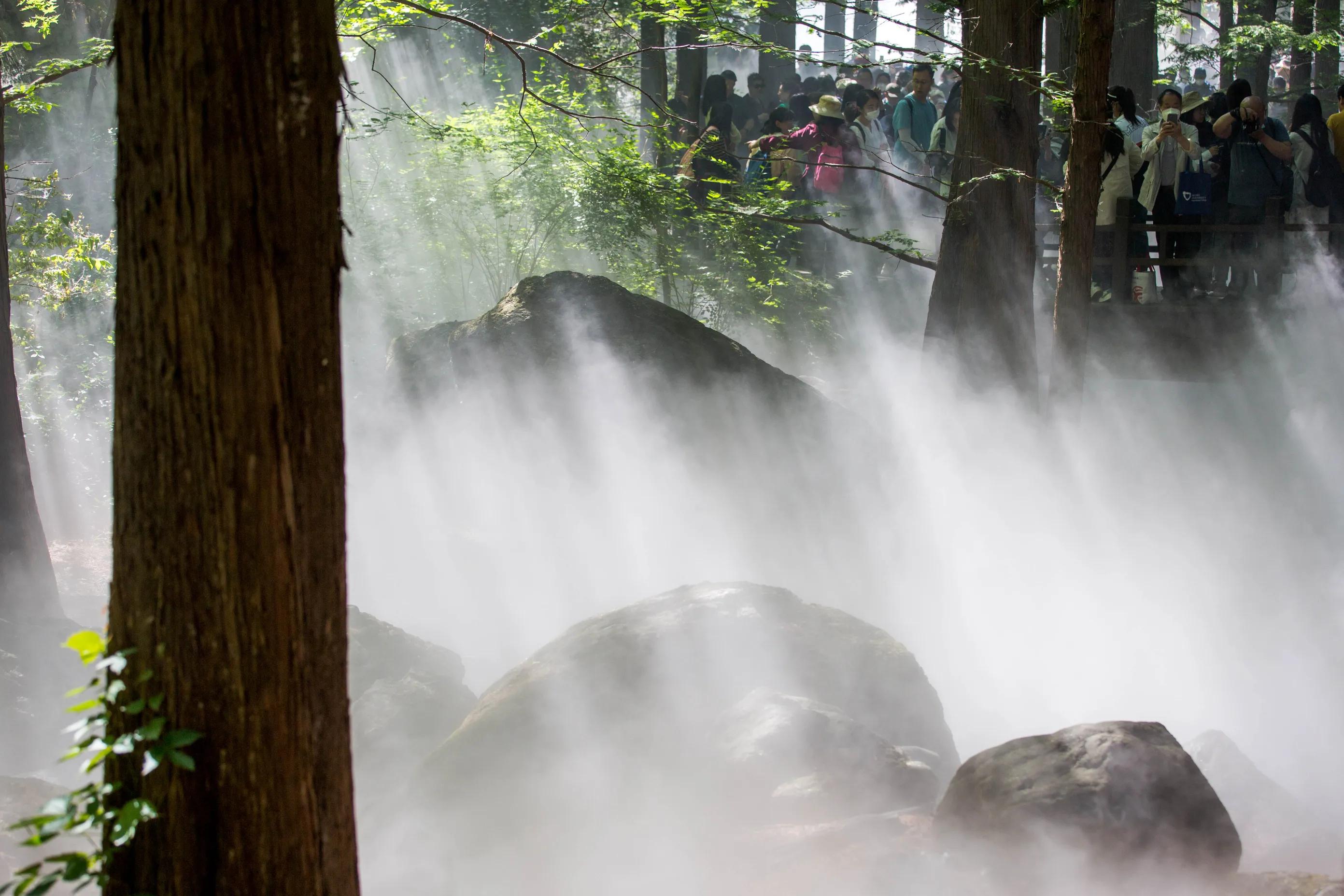 Guozhi Cherry Ditch Spray Spectacle - iMedia