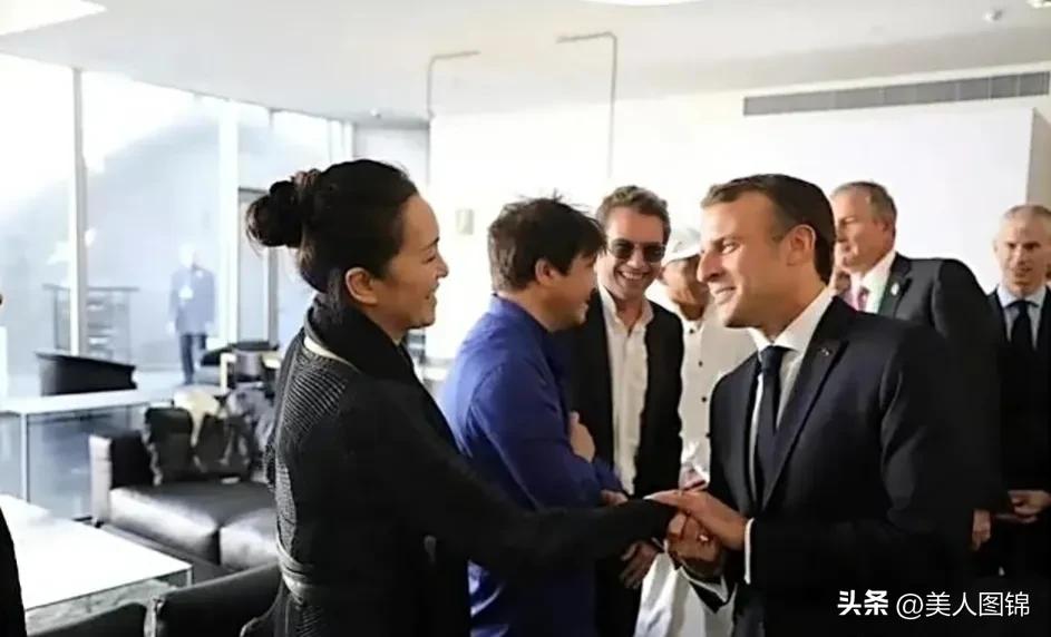 A film and television beauty who visited China on the special plane of ...