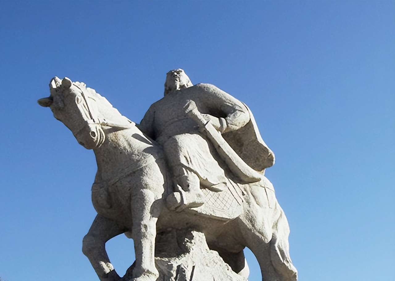 In 920 AD, what was the "dragon" shot by Yelu Abaoji, the founder of ...