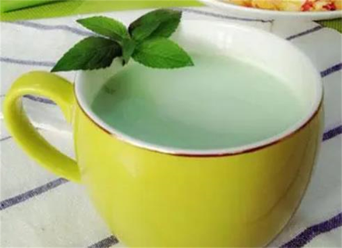 What is milk green? What is the difference between green milk and milk ...