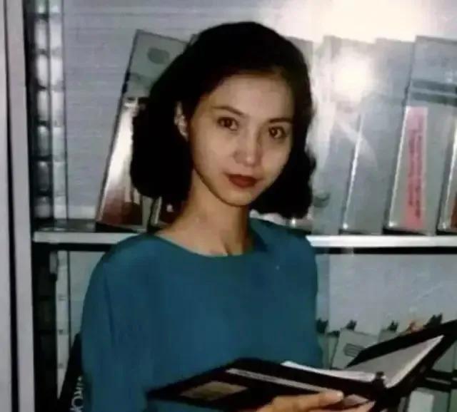 The head of the "Child Seeking" department, earning money for the birth of a child! - iMedia