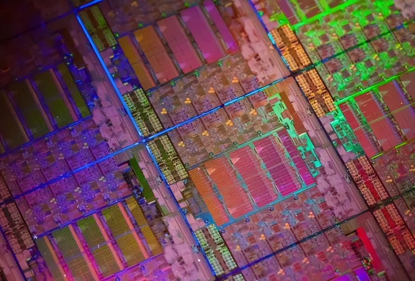 Three arrows fired!Domestic chips accelerated to break the game, and ...