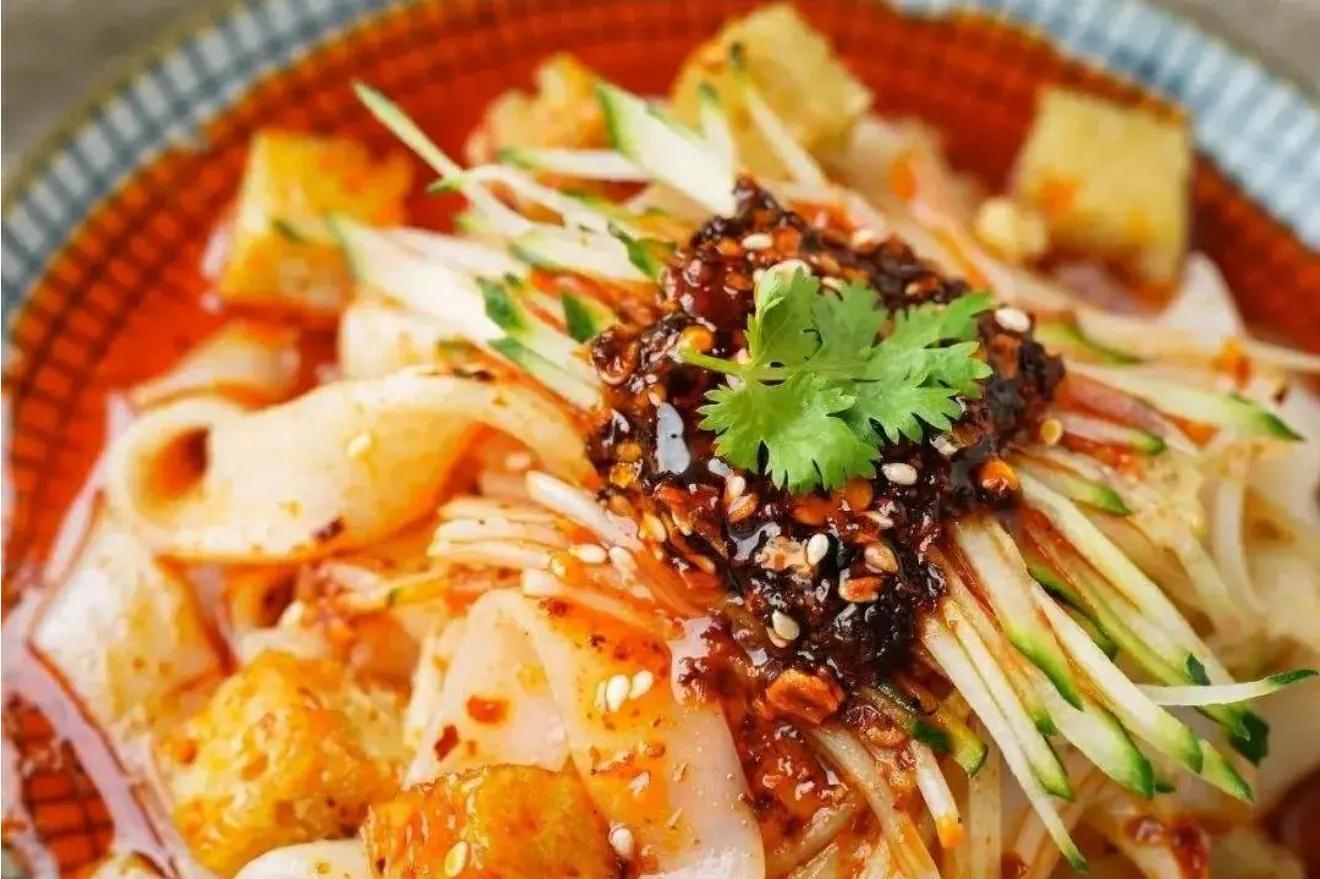 Summer starts with a bowl of Liangpi - iMedia