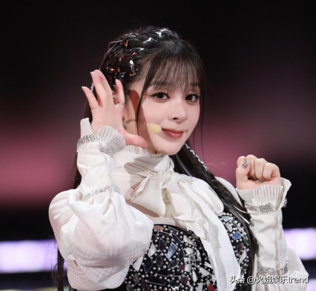 Ella won the Chengfeng championship, Xie Na, Zhu Zhu and Jia Jingwen ...