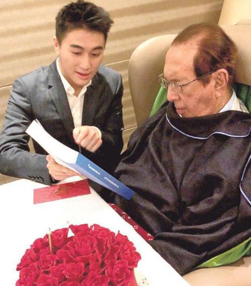 He Chaoying's 5-year marriage was spoiled by her 8-year-old husband ...