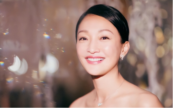 Well-known actor Zhou Xun: 2 years after divorce, she fell in love with ...