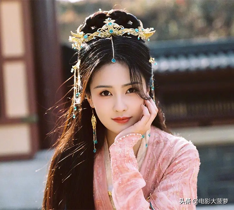 Beauty and bones, rouge tears, "Till The End Of The Moon" Seven Fairies ...