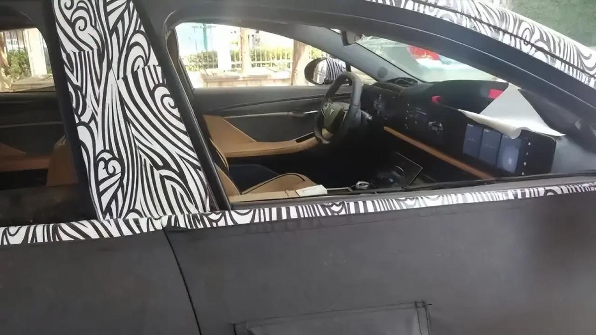 Lantu's first sedan released, named "Chasing the Light", can it save ...