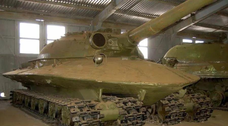 Alien armored monster: The 279 tank looks like a UFO, a four-track land ...