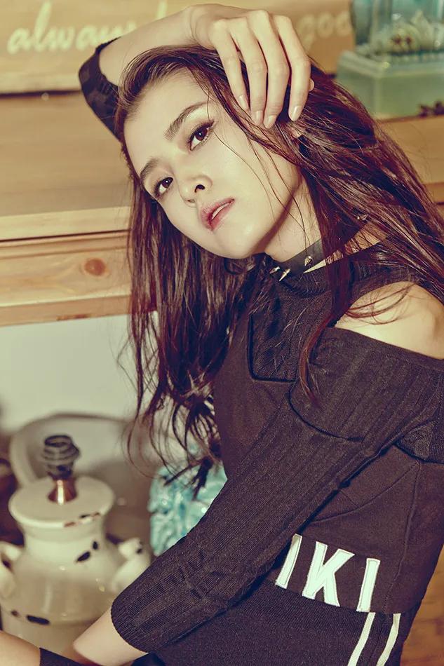 Li Ruojia's beautiful pictures - iNEWS