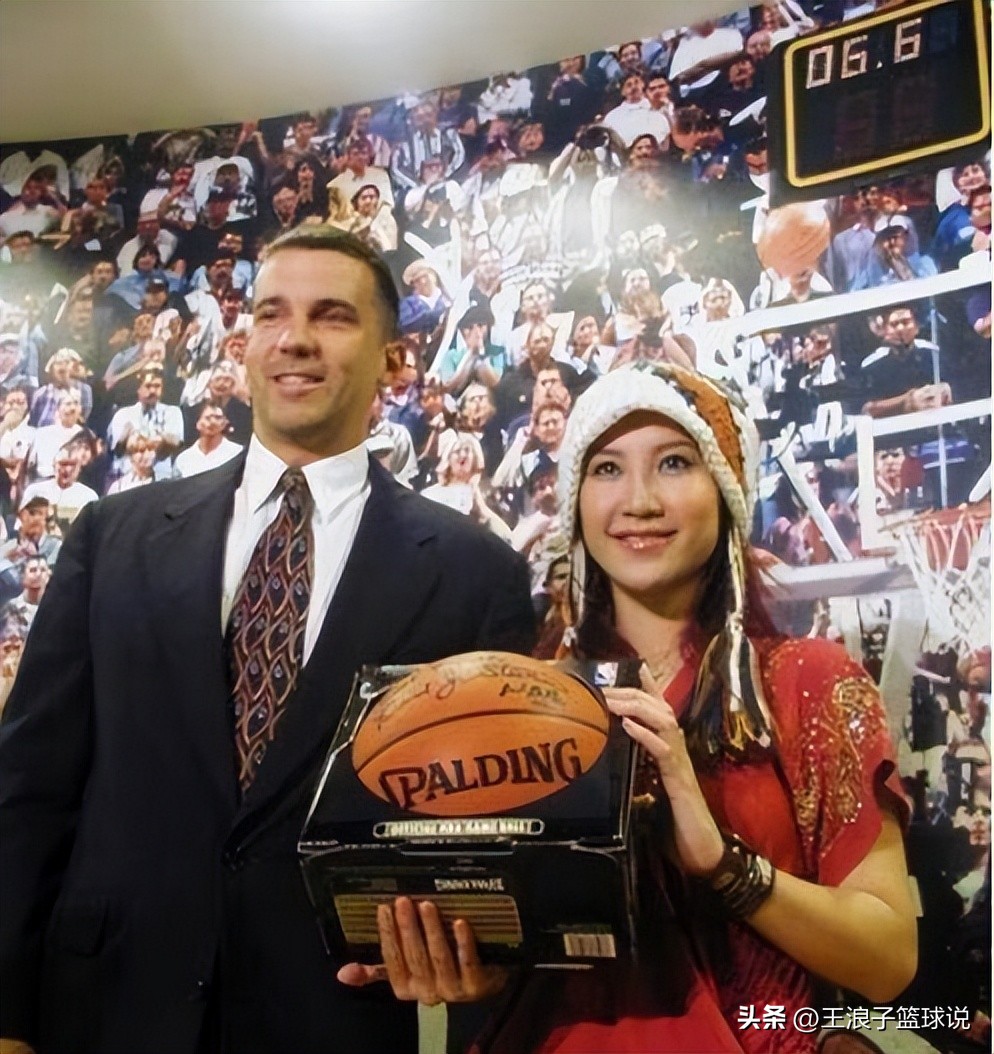 The first Chinese singer to sing in the NBA, Yao Ming's idol, Coco Lee ...