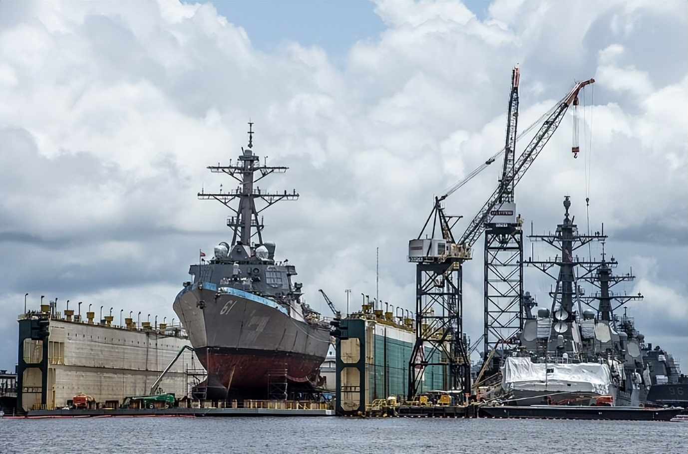 19th! British media: China's shipbuilding capacity is 230 times that of ...