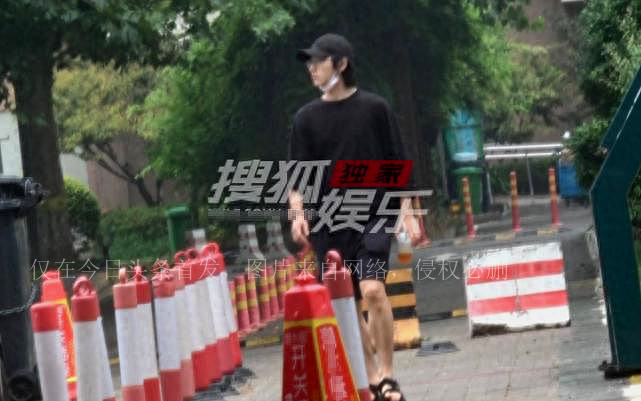 Sun Ning warmly greets Shen Yue, and the couple's figure leads to ...