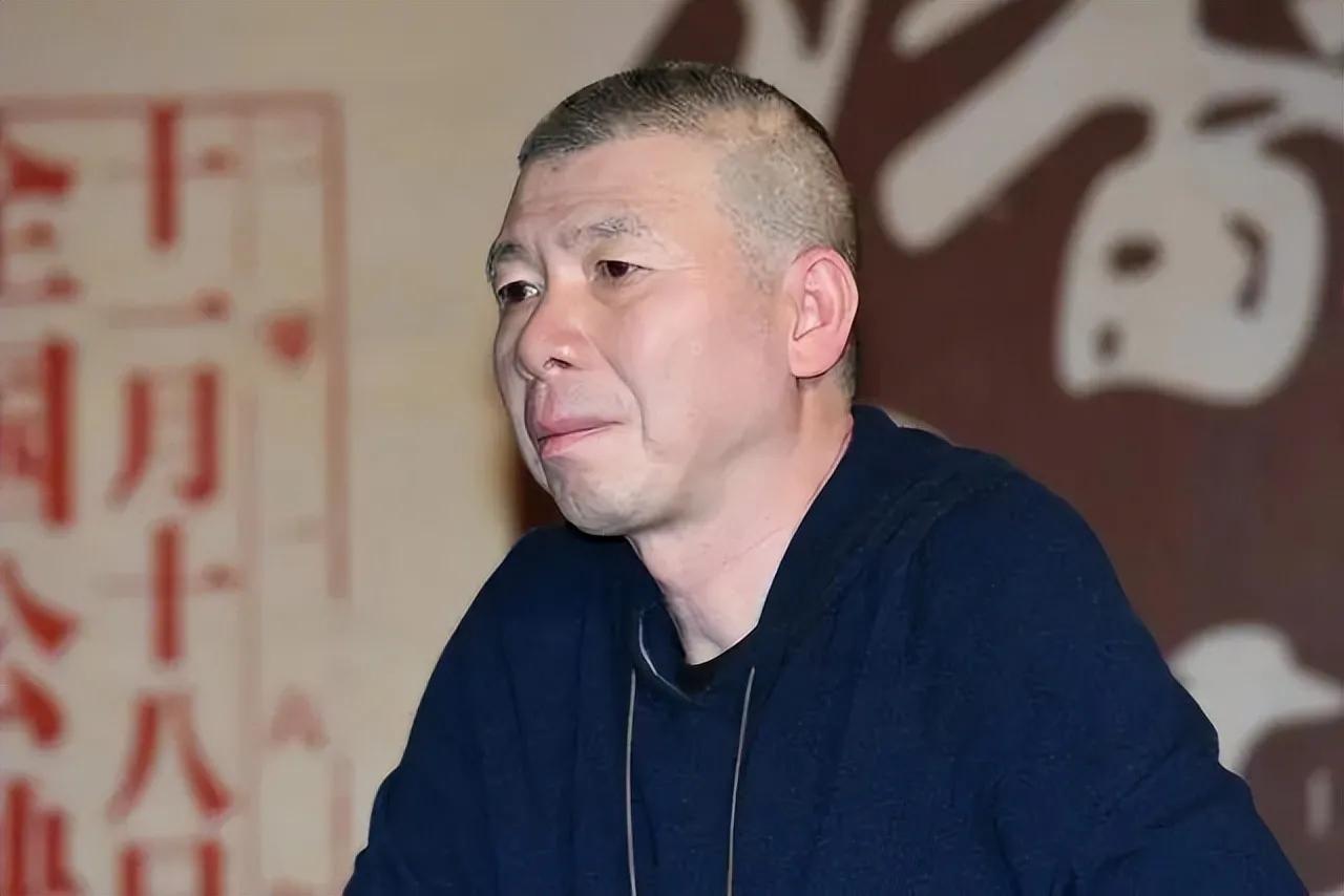 Xu Fan's mother and daughter visited the class without makeup, Feng Xiaogang's indifferent ...