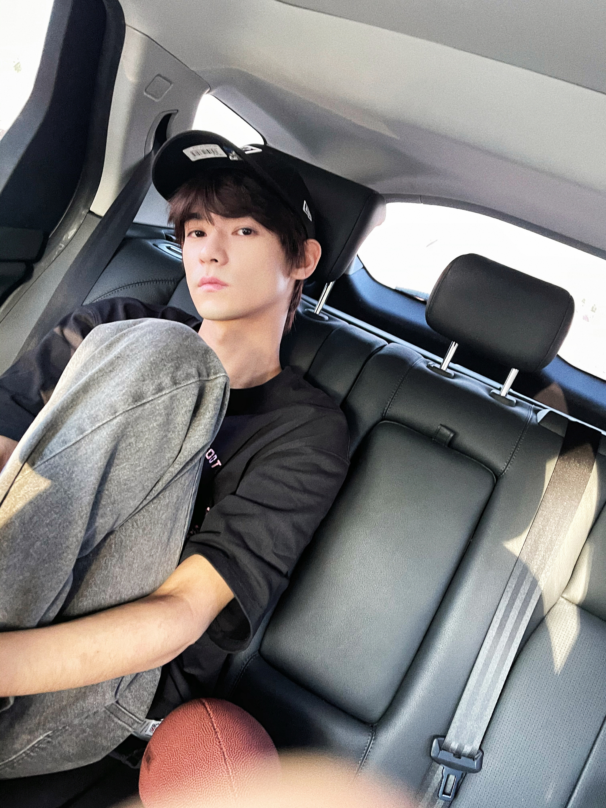 Zhang Jiashuo got out of the circle by relying on Jiang Rao? It looks like this in real life ...