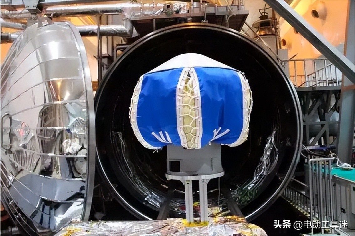 America did it, are we behind?NASA's flexible return capsule ...