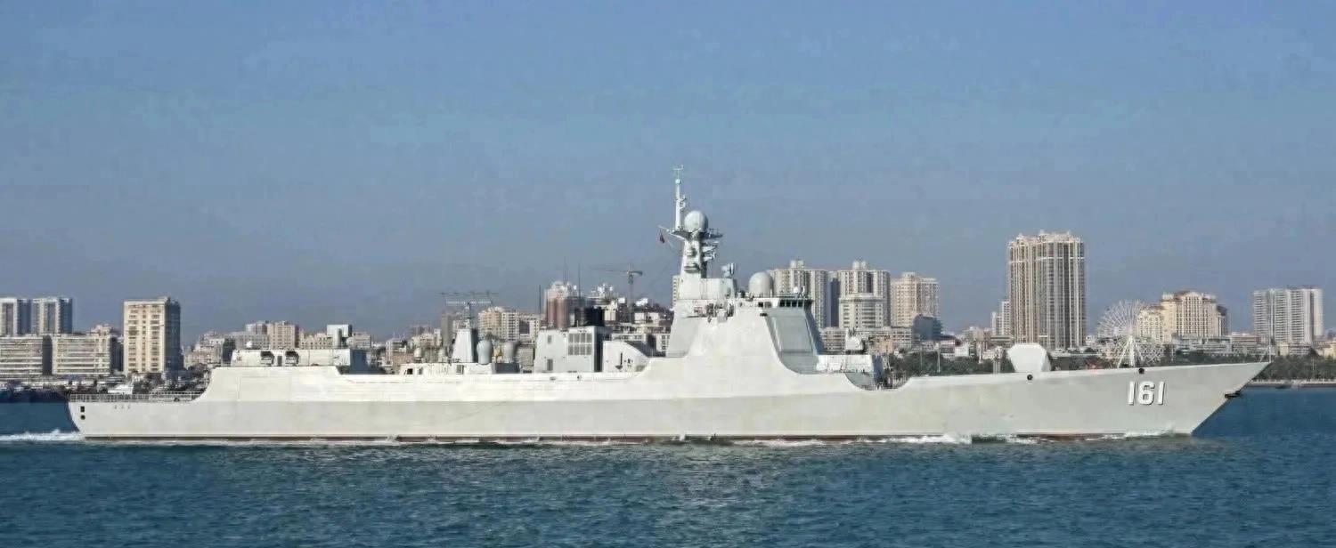 The 052D large-scale drive "faces" the Canadian frigate, and the US and Japanese warships were ...