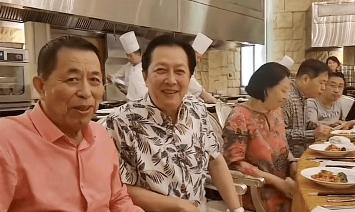 71 Year Old Tang Guoqiang And His Wife Had Dinner With Friends The Other Party Is Of