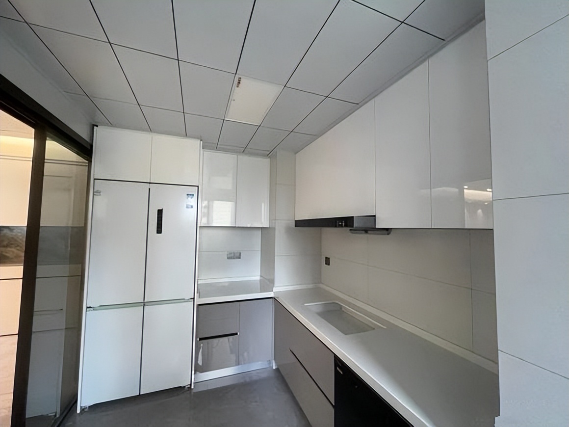 The 120-square-meter new house has been completed, and the decoration ...