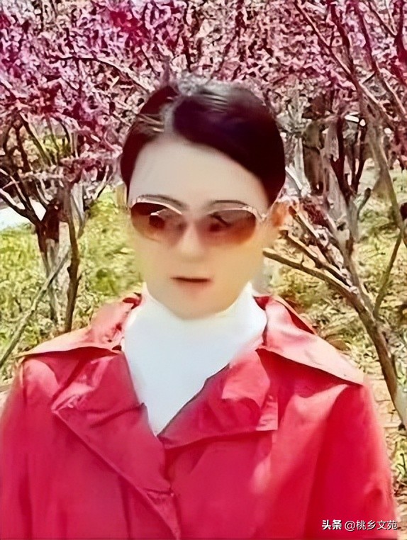 "Poetry" Ma Yujie: Cloud - iNEWS