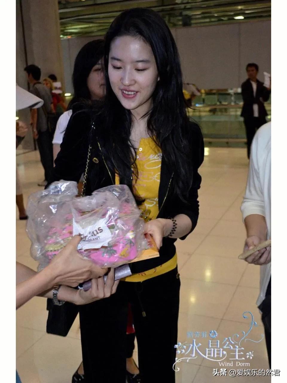 Only after watching Liu Yifei without makeup can I know what a real ...