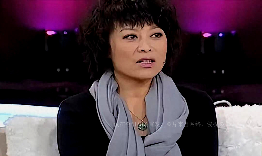 Yue Hong: 2 After winning the Best Actress Award, Jet Li filed for ...