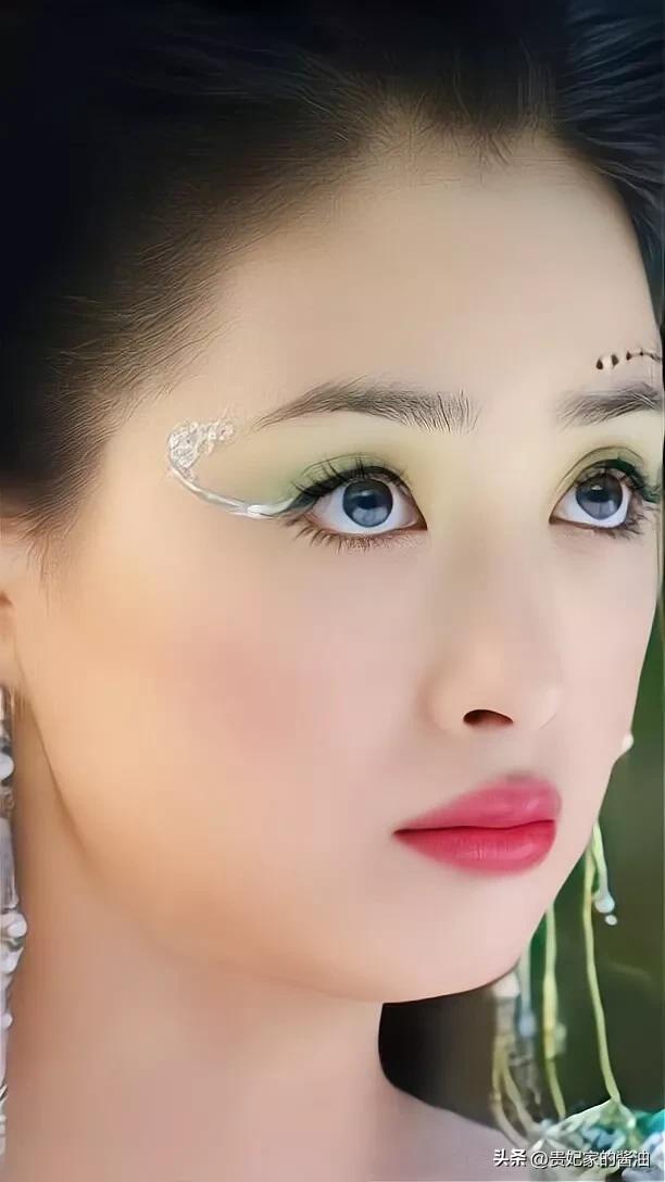 Jiang Xin as Lu'er - Part 1 - iMedia