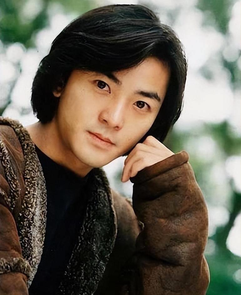 A billionaire passerby transforms! Ekin Cheng crosses two countries for ...