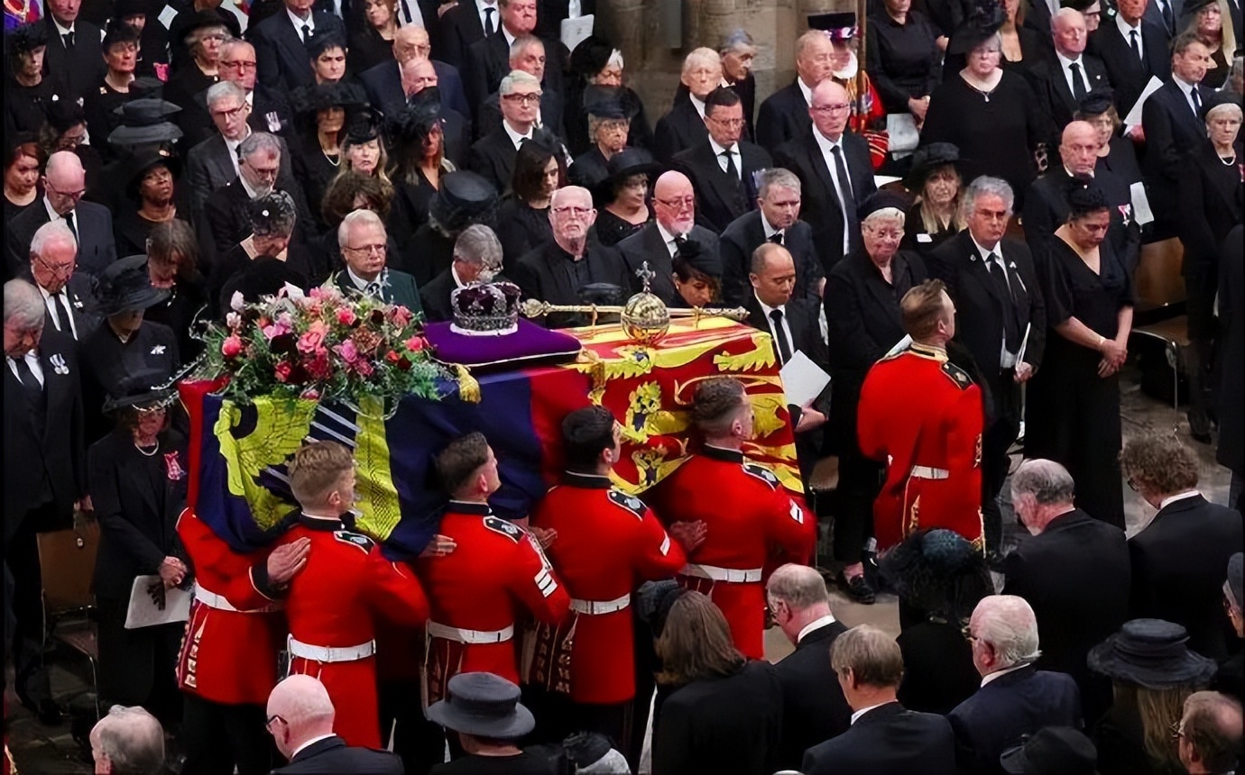 The Queen of England dies, Chinese women cry bitterly, netizens ...