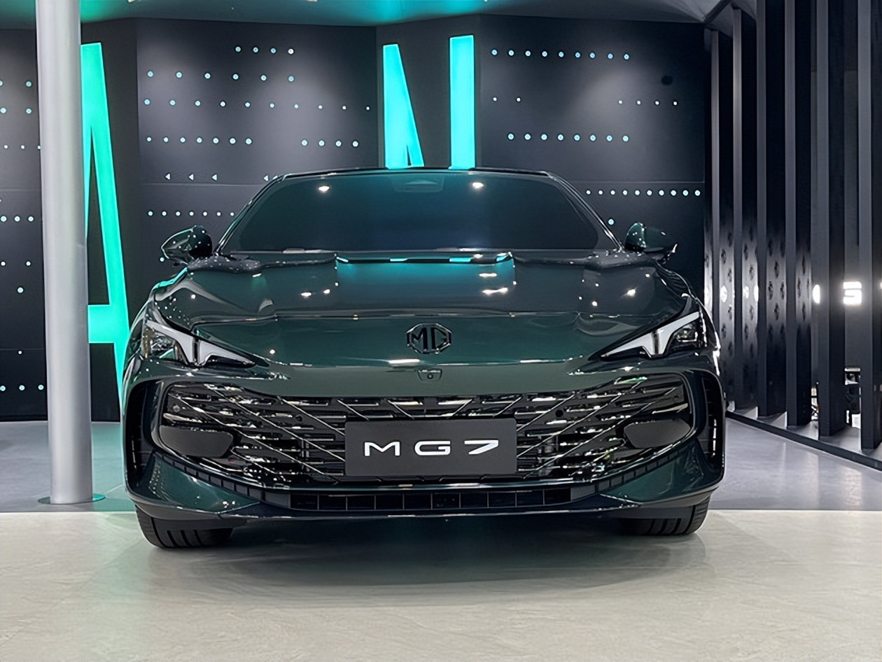 2022 Chengdu Auto Show Key Sedan Summary New BMW 3 Series / MG7 Led - iNEWS