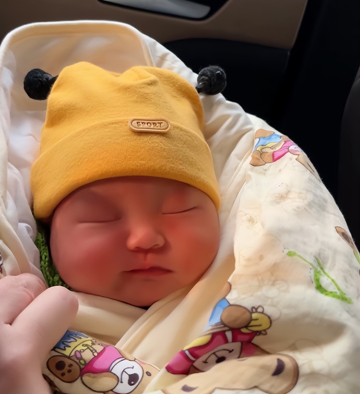 Babies love to shake when they sleep, which also implies this signal ...